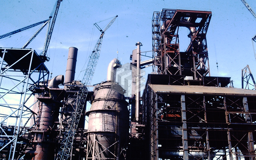 Oil Rig & Refinery Workers | ELG Law